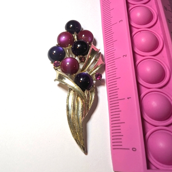 Coro | Jewelry | Pegasus Coro Vintage Bouquet Brooch Red And Purple ...